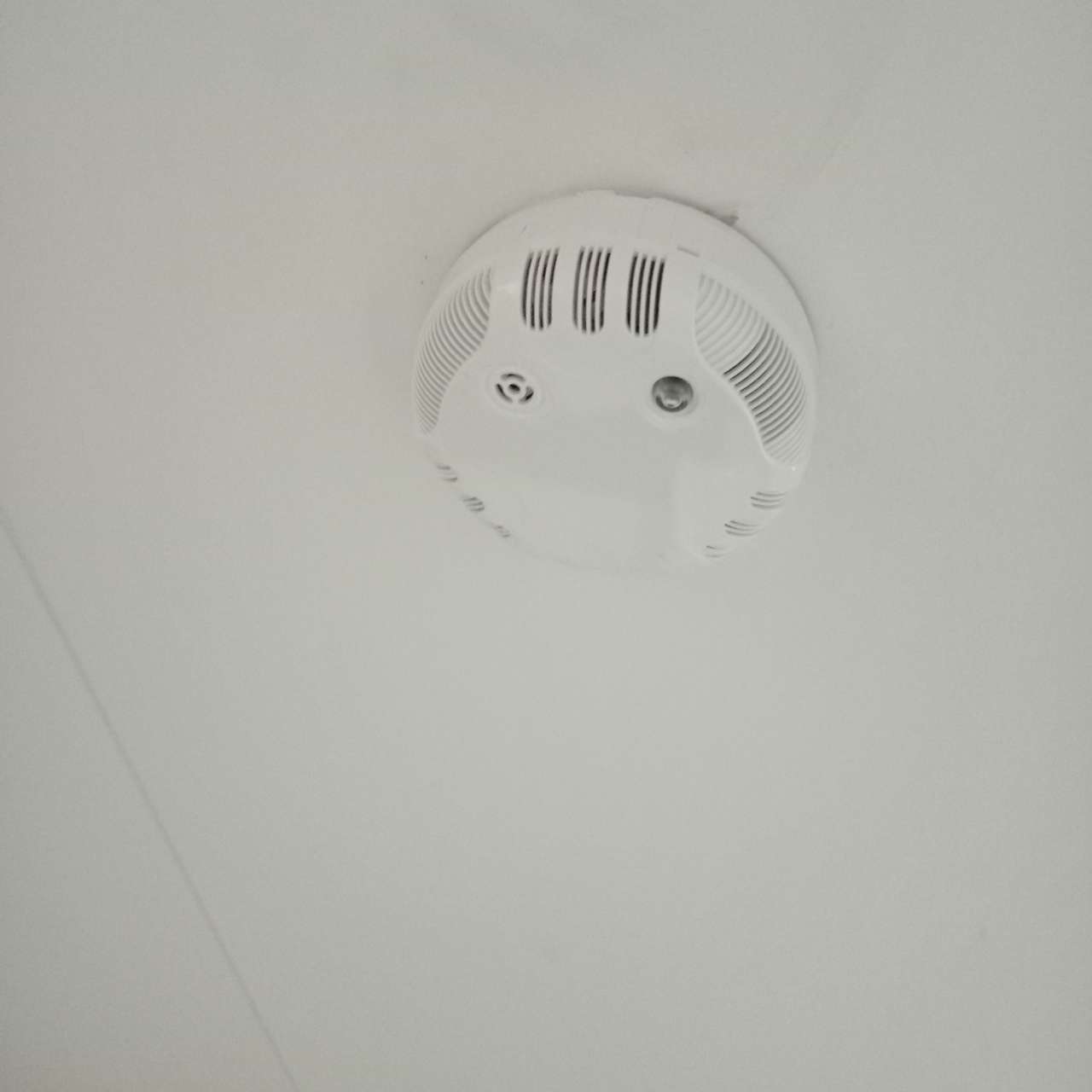 References CABIN SMOKE DETECTOR (3).jpg CABIN SMOKE DETECTOR (4).jpg