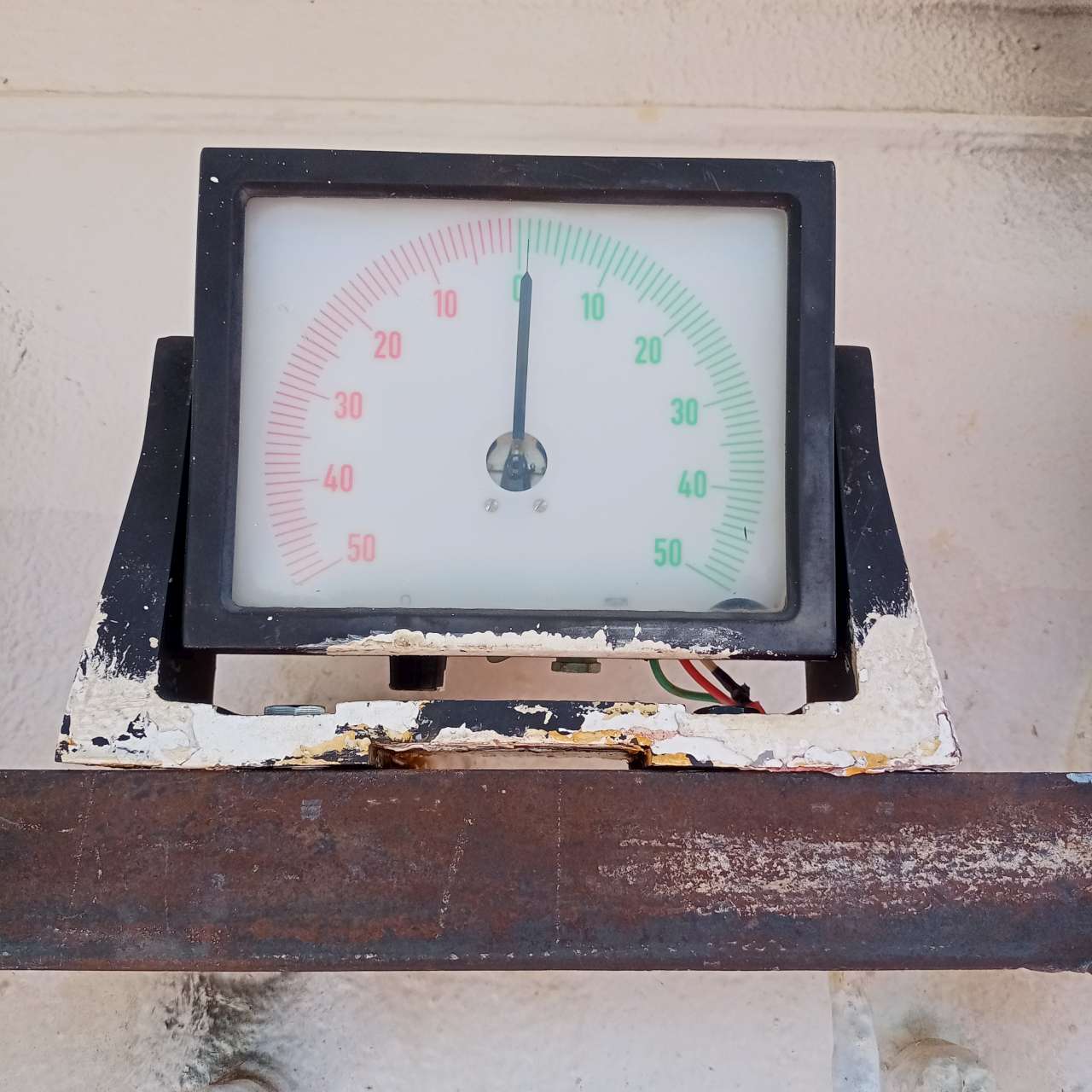 References Old rudder angle indicator (bridge wings) (1).jpg Rudder ...